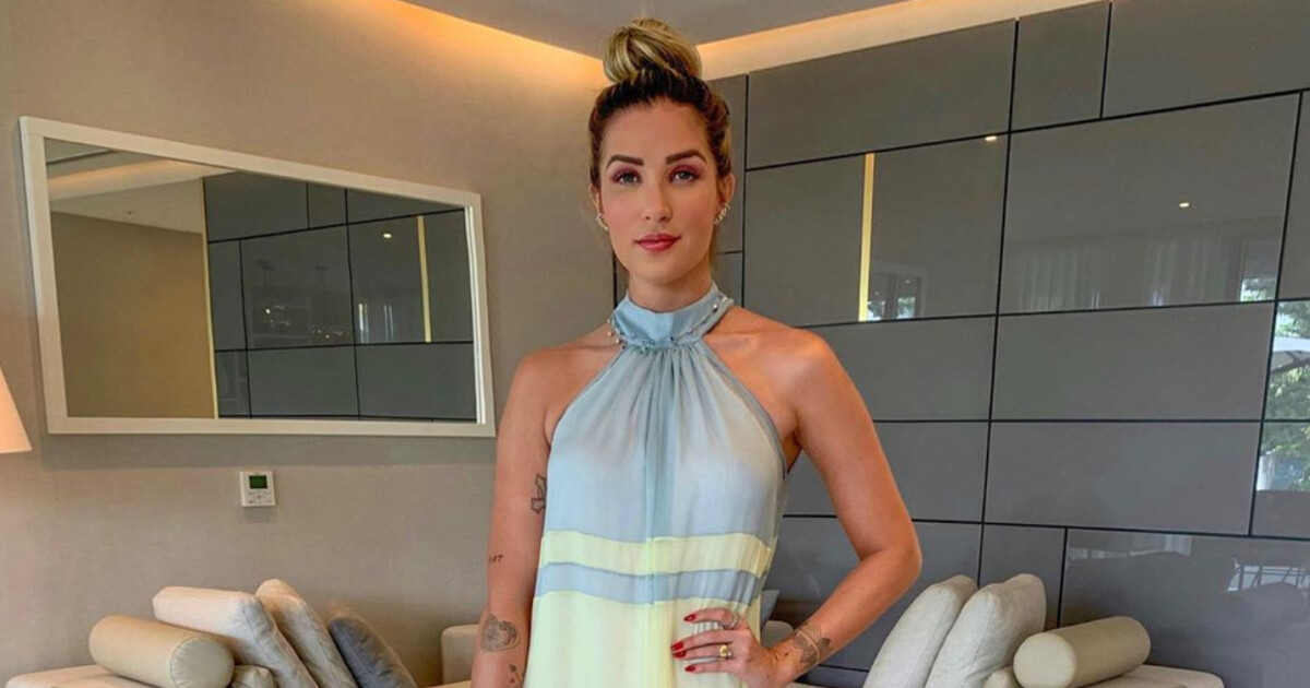 Aline Gotschalg faz vídeo de biquíni após críticas sobre magreza: 'Me amo assim' - Purepeople