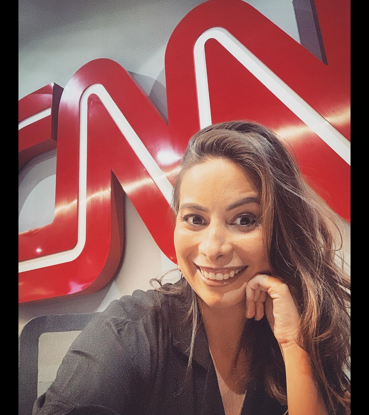 Foto: Marcela Monteiro, na CNN, cobre de perto a pandemia de Covid-19 ...