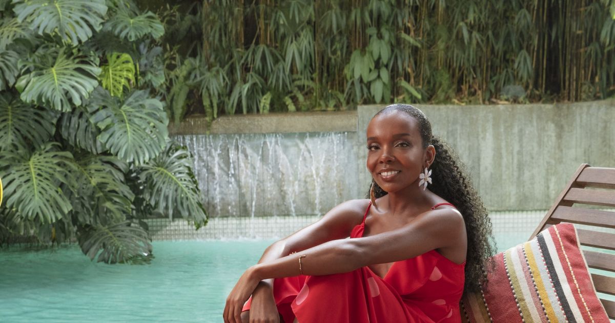 Thelma Assis se considera versátil na hora de escolher looks - Purepeople