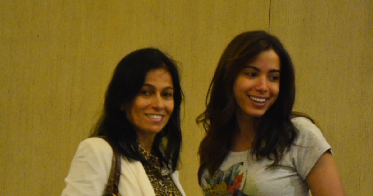 Anitta convidou a família para atuar em novo clipe - Purepeople
