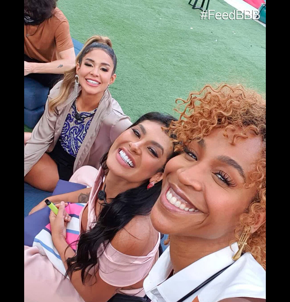 Foto: Karol Conká posa com Pocah e Kerline - Purepeople