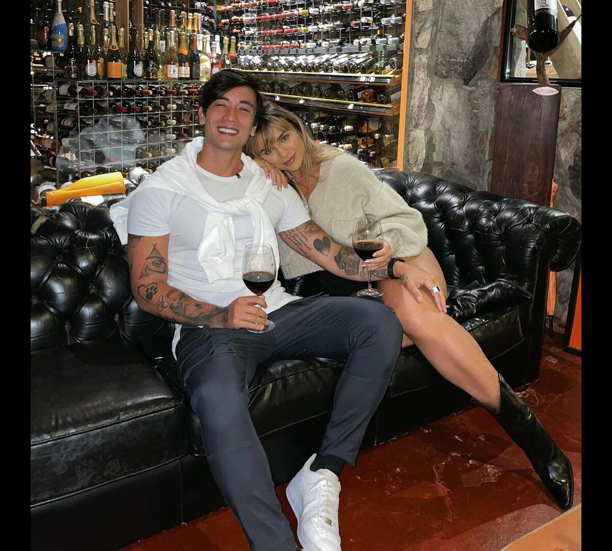 Foto: Namoro de Rafa Kalimann e Daniel Caon havia completado um ano ...