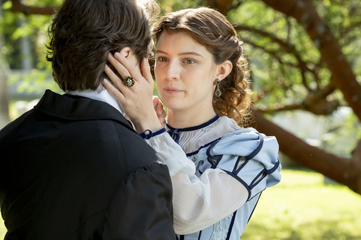 Foto: Giulia Gayoso e Daniel Torres vivem par Gastão e Isabel em 'Nos ...