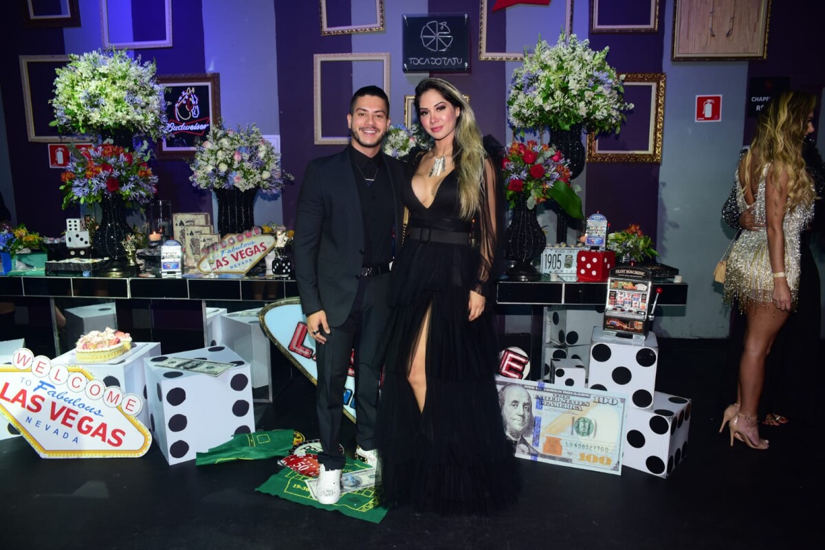 Foto: Arthur Aguiar voltou a morar com Mayra Cardi - Purepeople