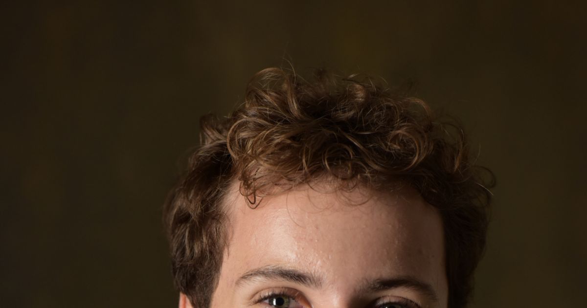 Isbosete (Eduardo Martíns) é o filho mais novo de Ainoã (Francisca ...