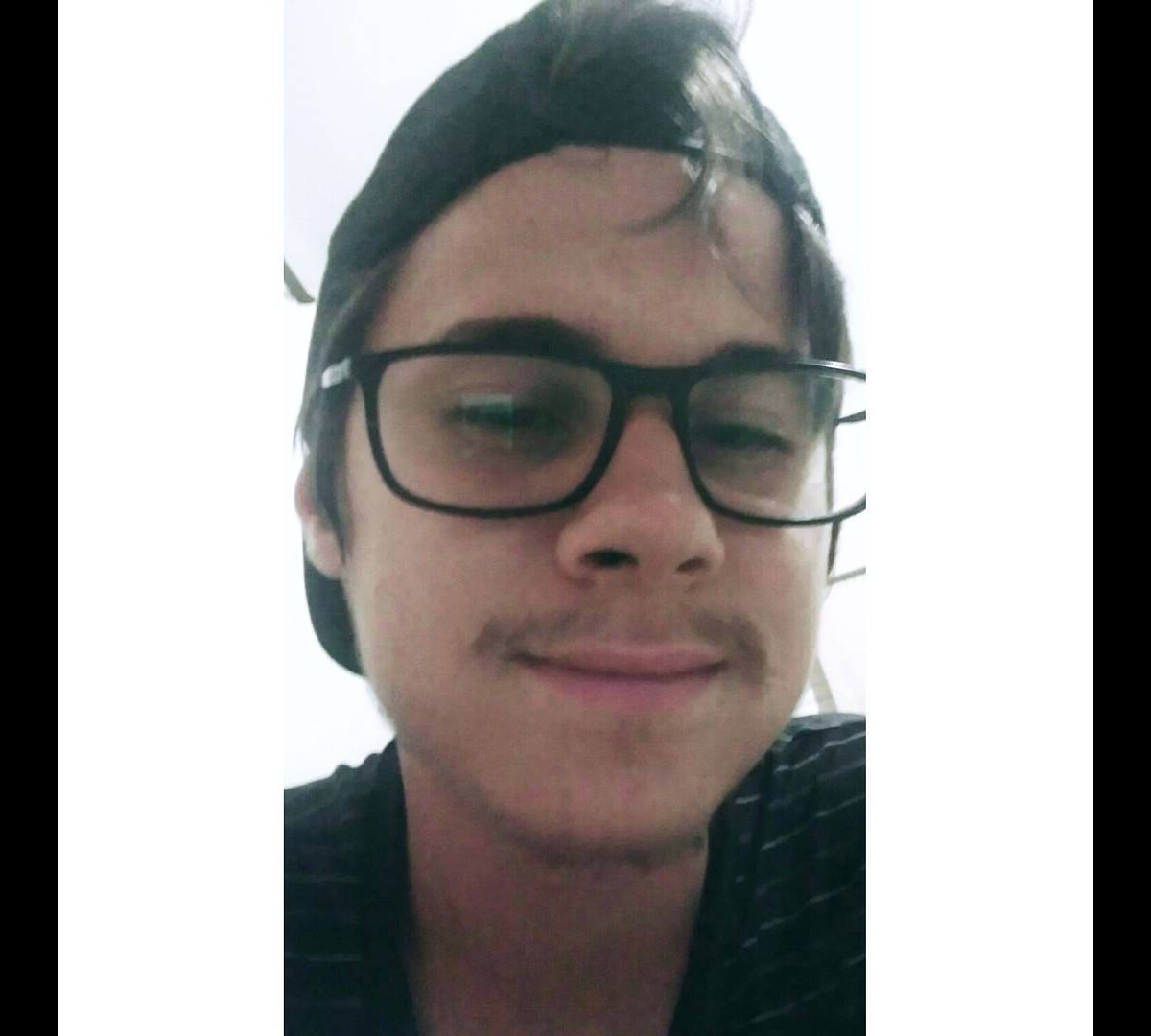 Foto: O ator Rafael Miguel tinha 22 anos quando foi assassinado ...