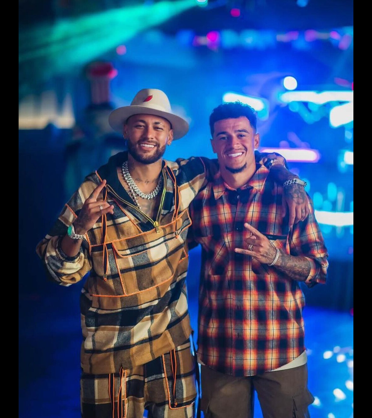 Foto: Philippe Coutinho, inclusive, esteve presente no Arraial de ...