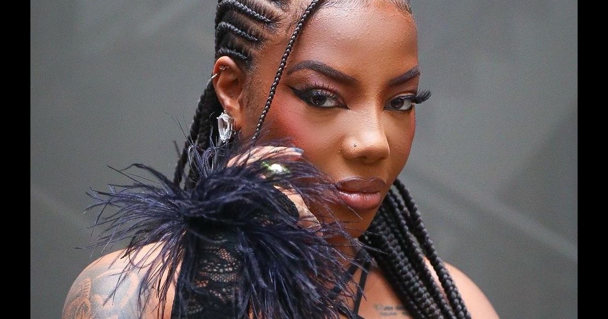 Maquiagem e penteado - MTV Miaw - Purepeople