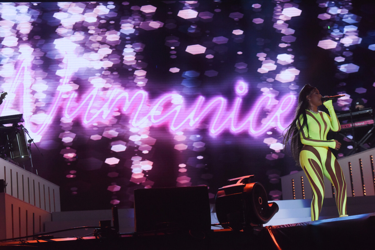 Foto: Ludmilla cantou funk, pagode e muito pop no Rock in Rio - Purepeople