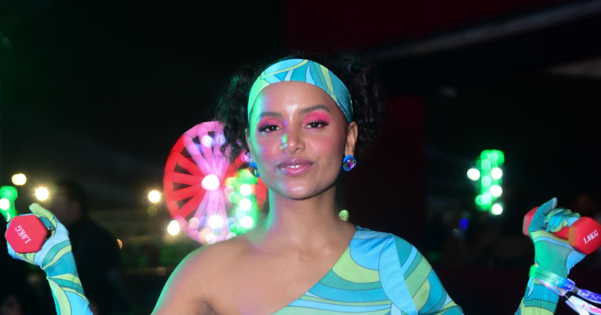 Gleice Damasceno encarnou o espírito 'physical' no 'Aviões Fantasy ...