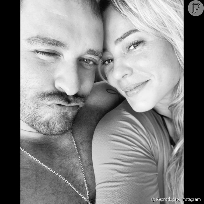Paolla Oliveira e Diogo Nogueira estão juntos há um ano - Purepeople