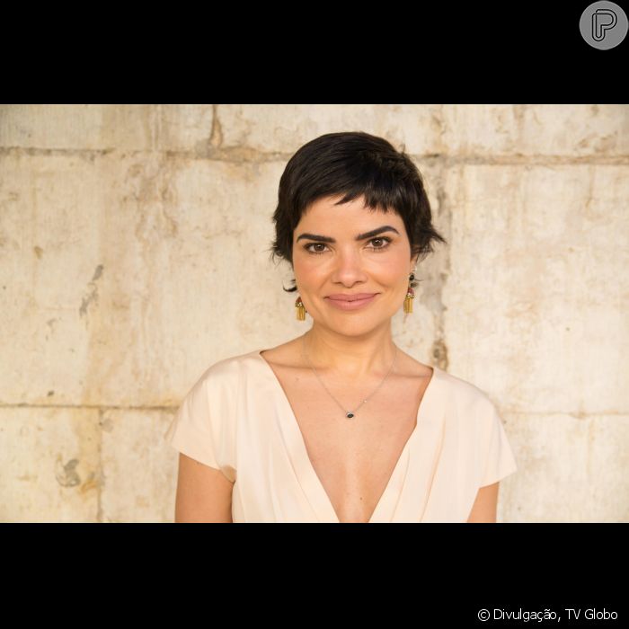 Guida (Alessandra Negrini) começa a investir em namoro da irmã, Leonor ...