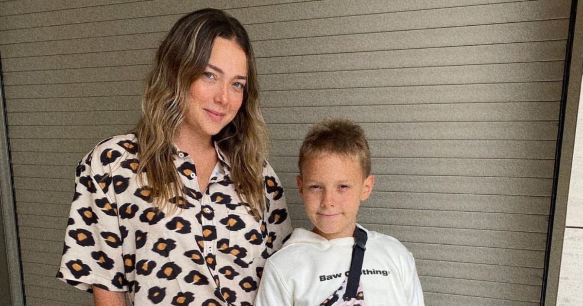 Bruna Marquezine deixou de seguir Carol Dantas, que é mãe de Davi Luca ...