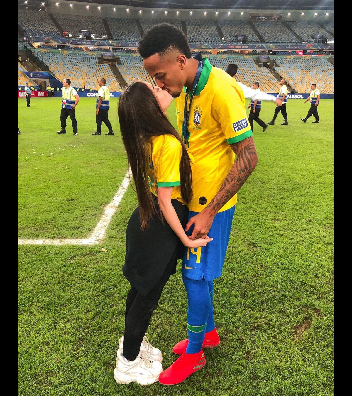 Foto: Éder Militão e Tiffany voltaram a se seguir nas redes sociais ...
