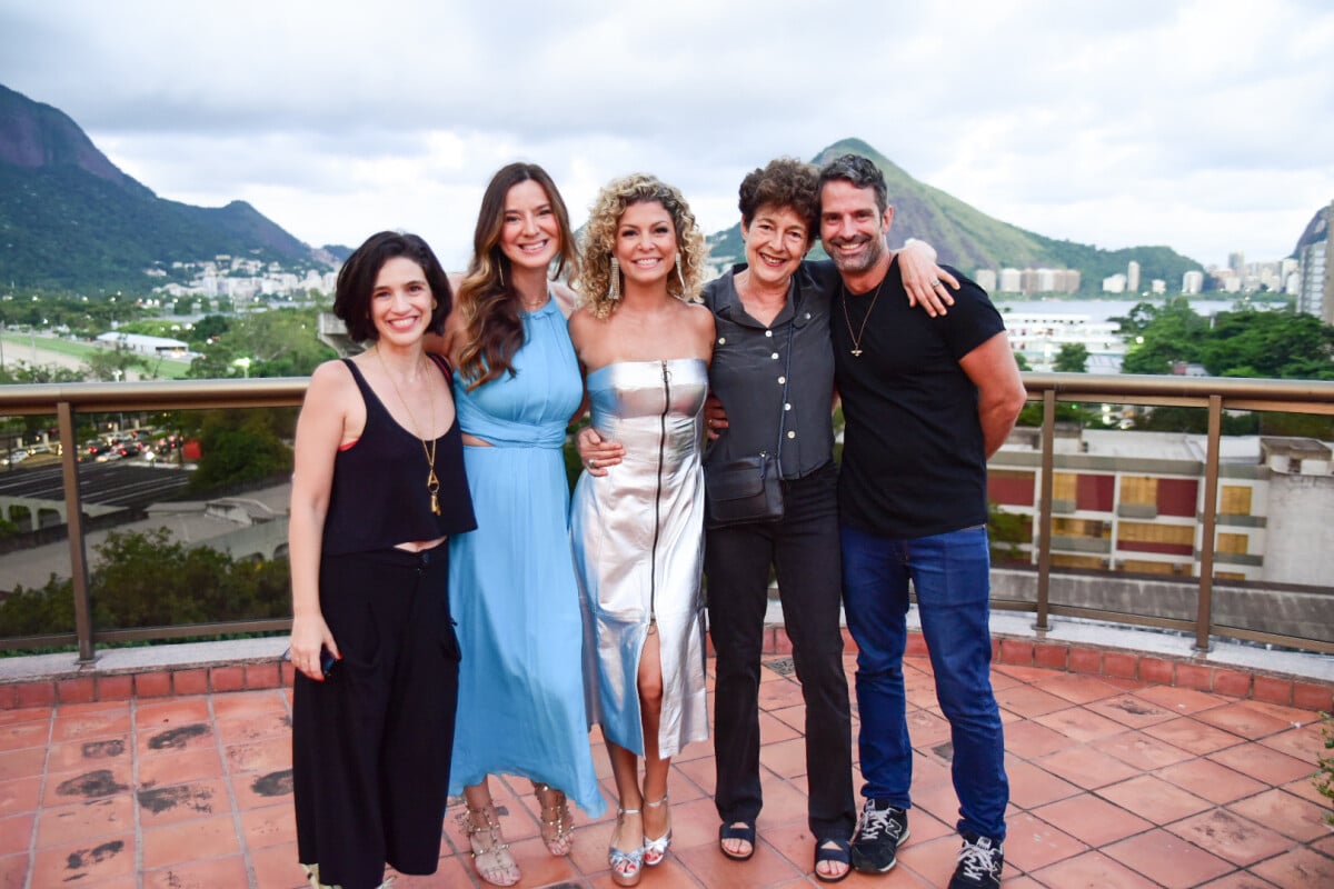 Foto: Namorada de Iran Malfitano, Bárbara Borges posa para foto com ...