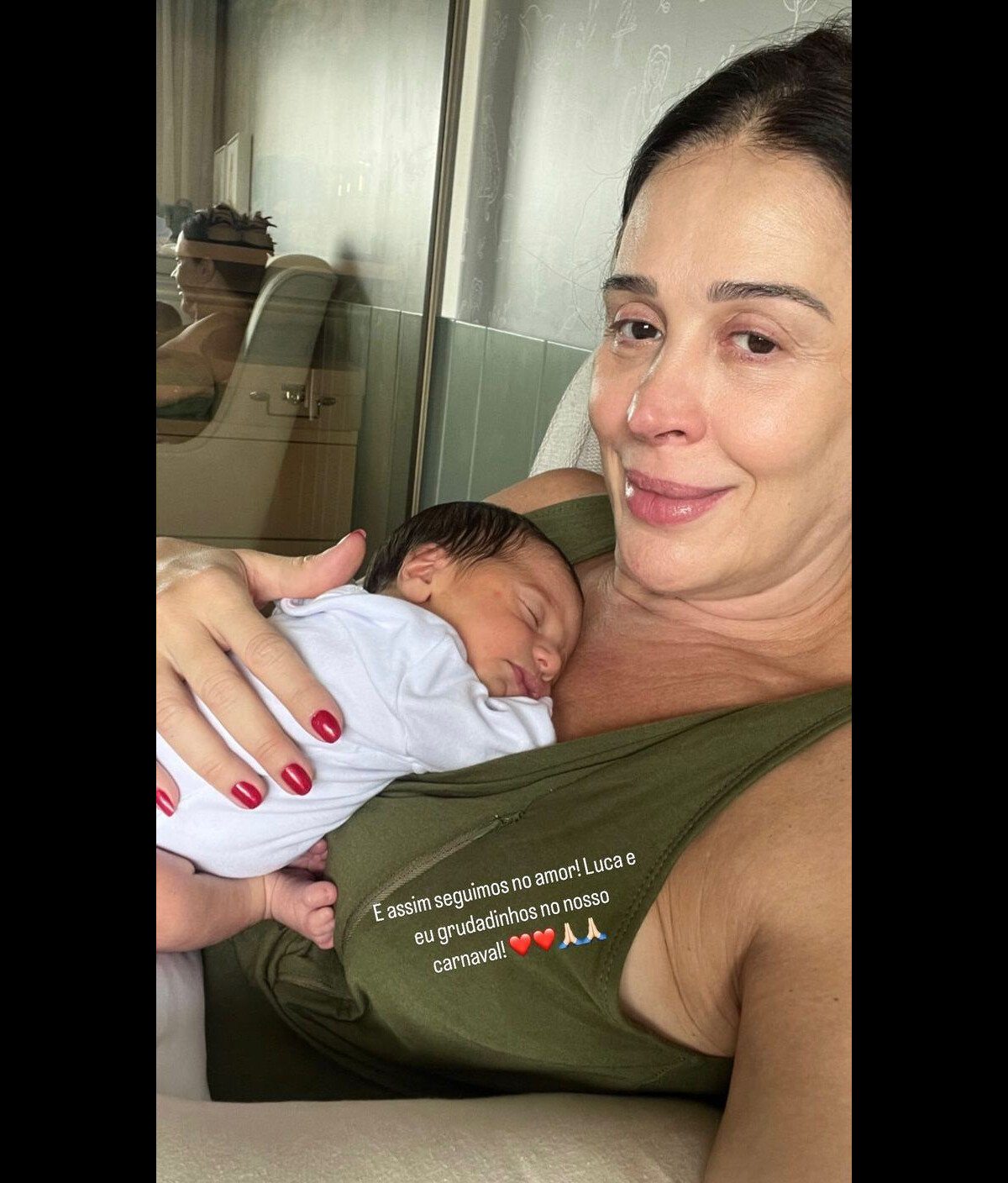 Foto: Claudia Raia tem se dedicado esclusivamente ao filho recém ...