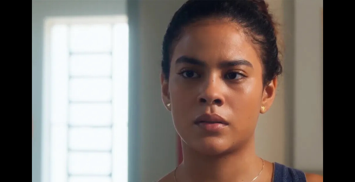 Foto: Jenifer (Bella Campos) fica assustada ao ver Otávio/Tatá (Gabriel ...