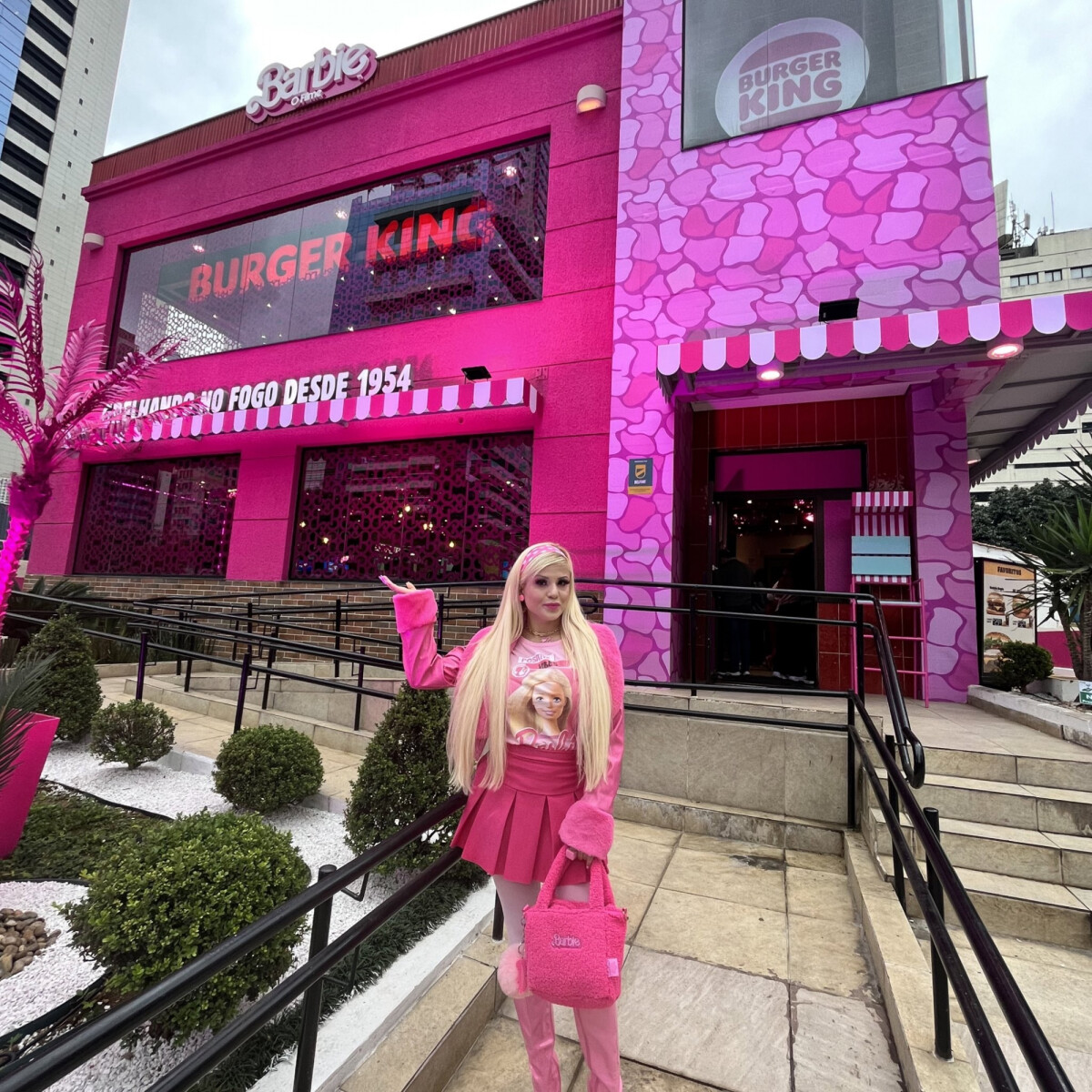 Foto: O BK para promover sua unidade 'Barbie' chamou a Bruna Barbie ...