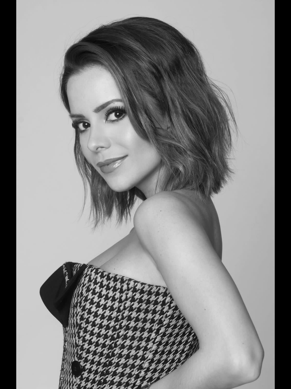 Foto: Sandy diz que evita ser vista sem maquiagem porque não se sente ...