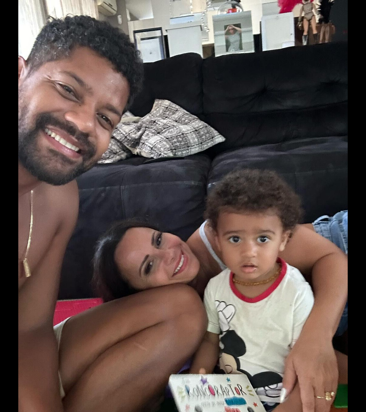 Foto: Viviane Araújo é casada com Guilherme Militão e mãe do pequeno ...