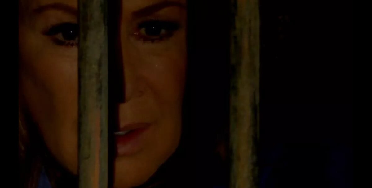 Foto: Novela A Gata: Vilã Lorena tem final marcado por tragédia, caos e ...