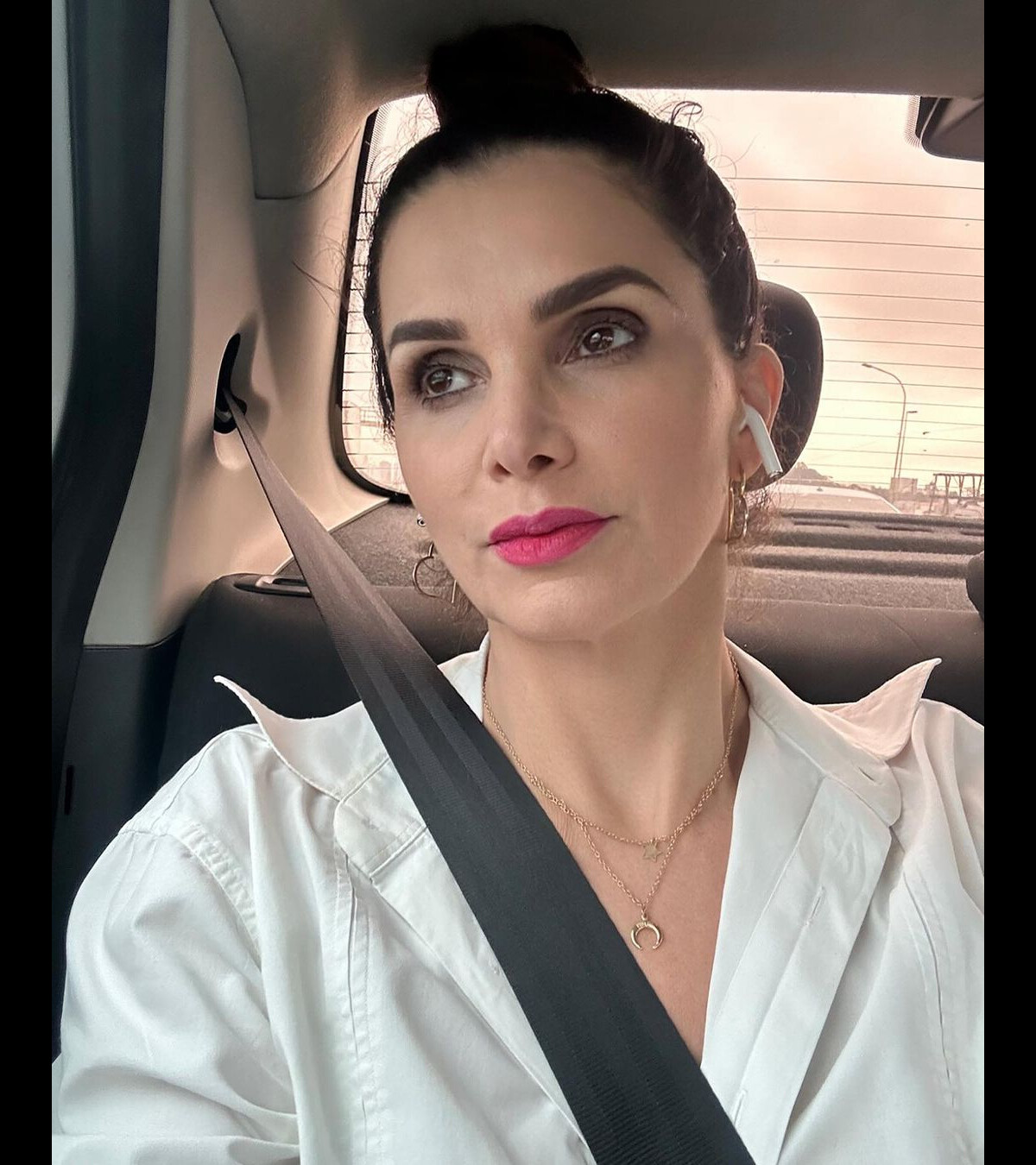 Foto: Luiza Ambiel deu um susto nos fãs nesta sexta-feira (15) - Purepeople