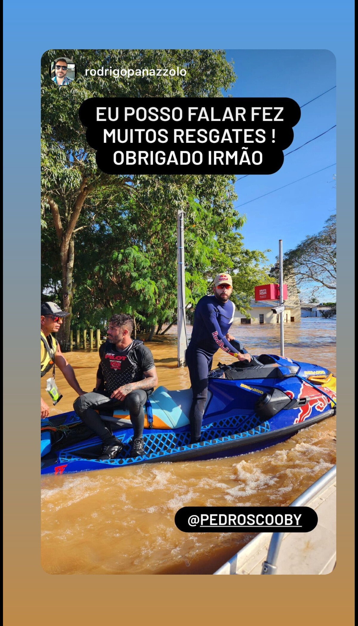 Foto: Pedro Scooby foi acusado de ter ido ao RS se promover - Purepeople