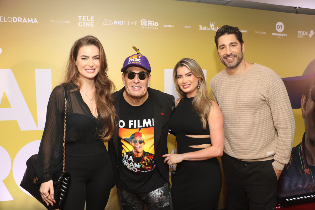 Foto: Sérgio Mallandro com Victor Pecoraro e Rayanne Morais ao lançar ...