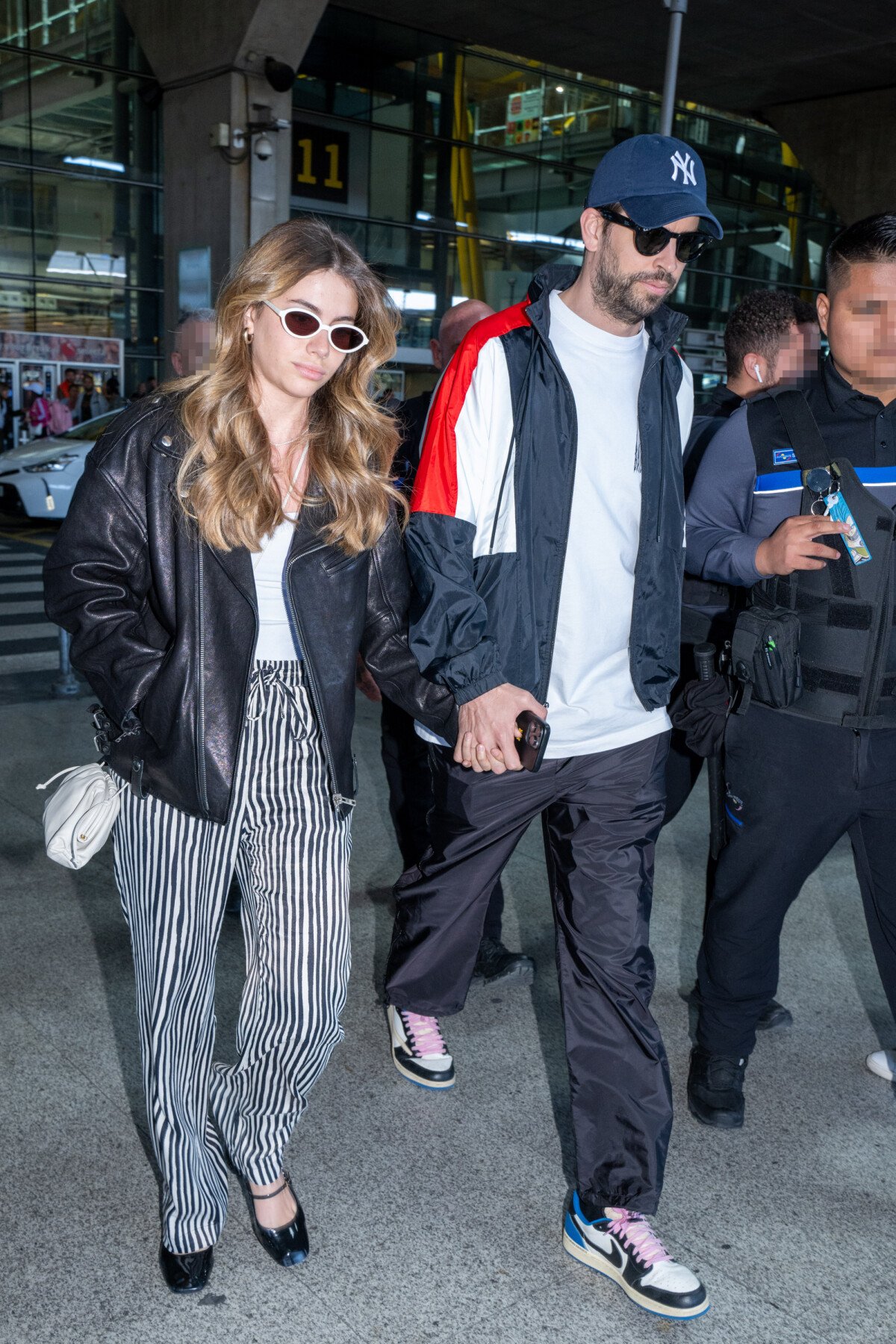 Foto: Clara Chía trabalhava no local e abordou a cantora para tirar uma ...