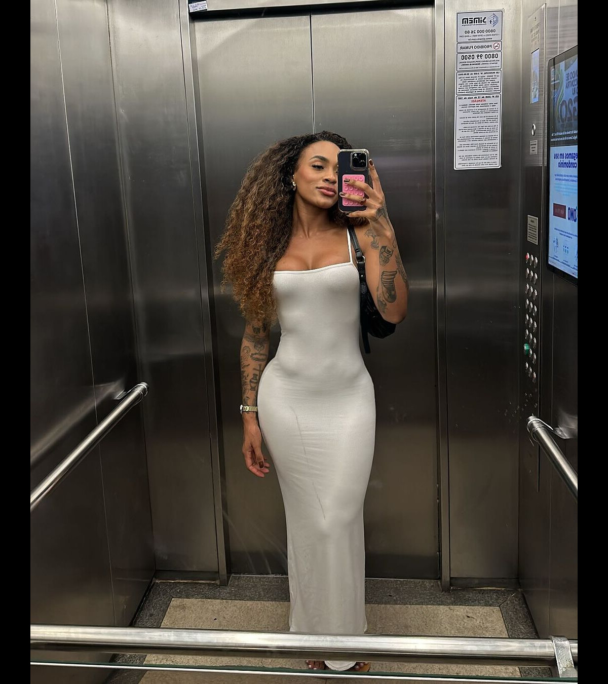 Foto: Hoje com 24 anos, Patrícia Ramos coleciona mudanças em seu corpo ...