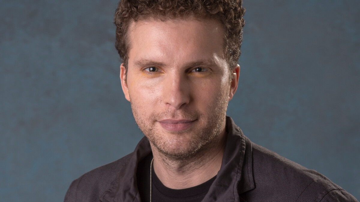 Foto: Thiago Fragoso criticou modelo de escalação de atores nas novelas ...