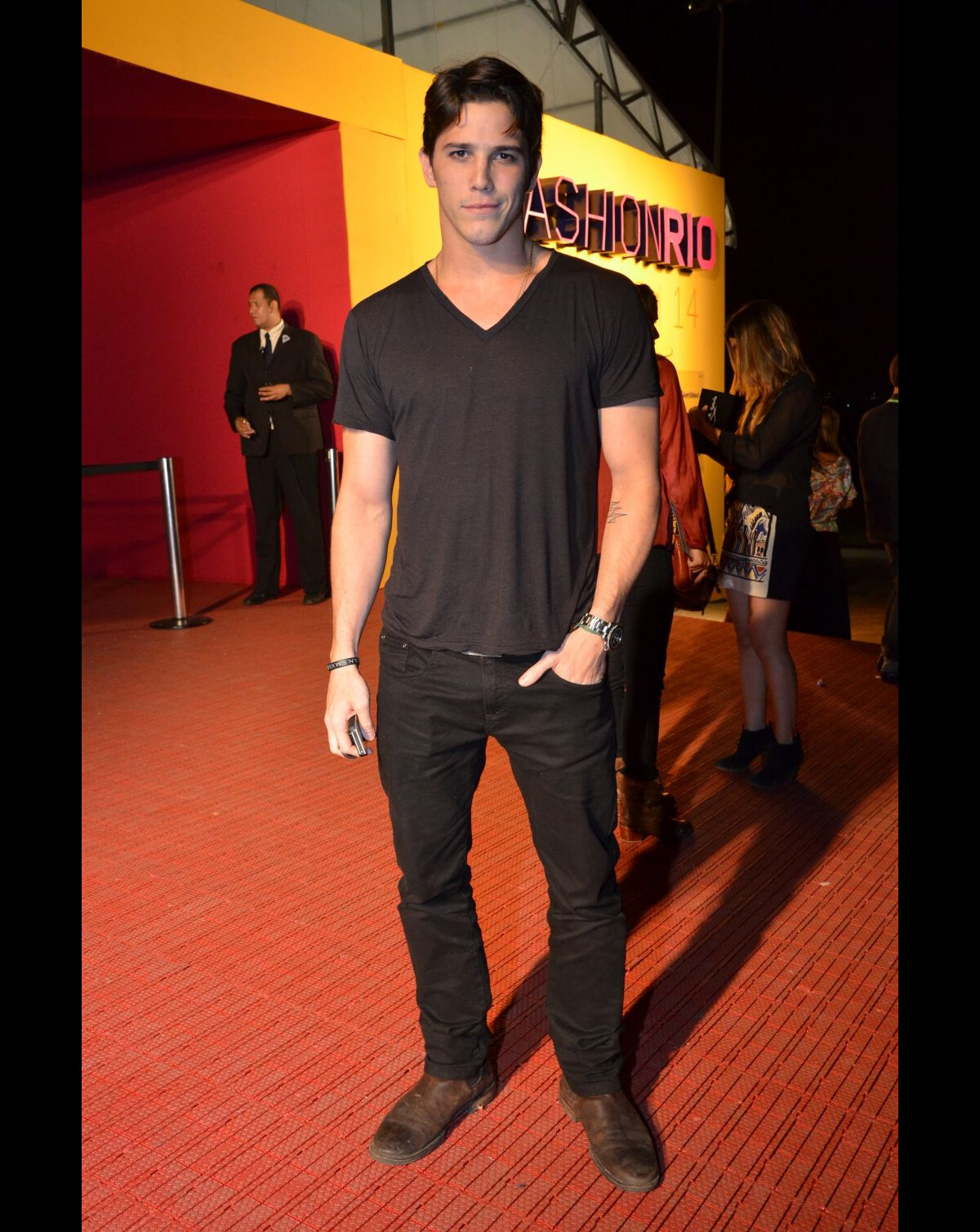 Foto: Rômulo Arantes Neto esteve no primeiro dia do Fashion Rio, na ...