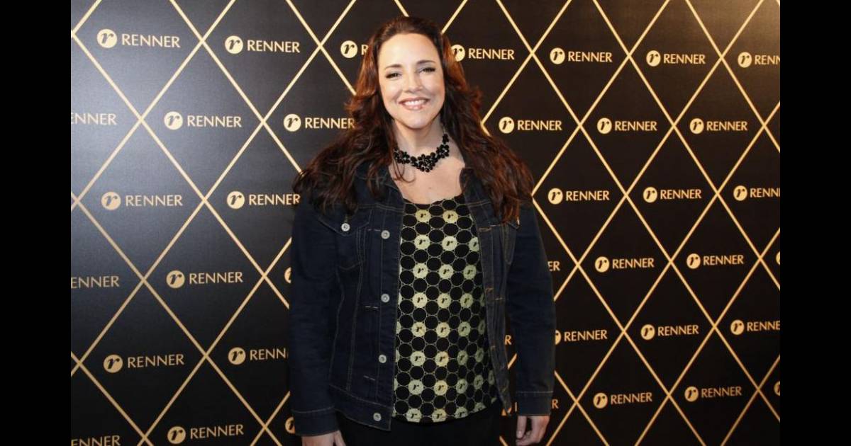 Ana Carolina - Fotos, últimas notícias, idade, signo e biografia ...