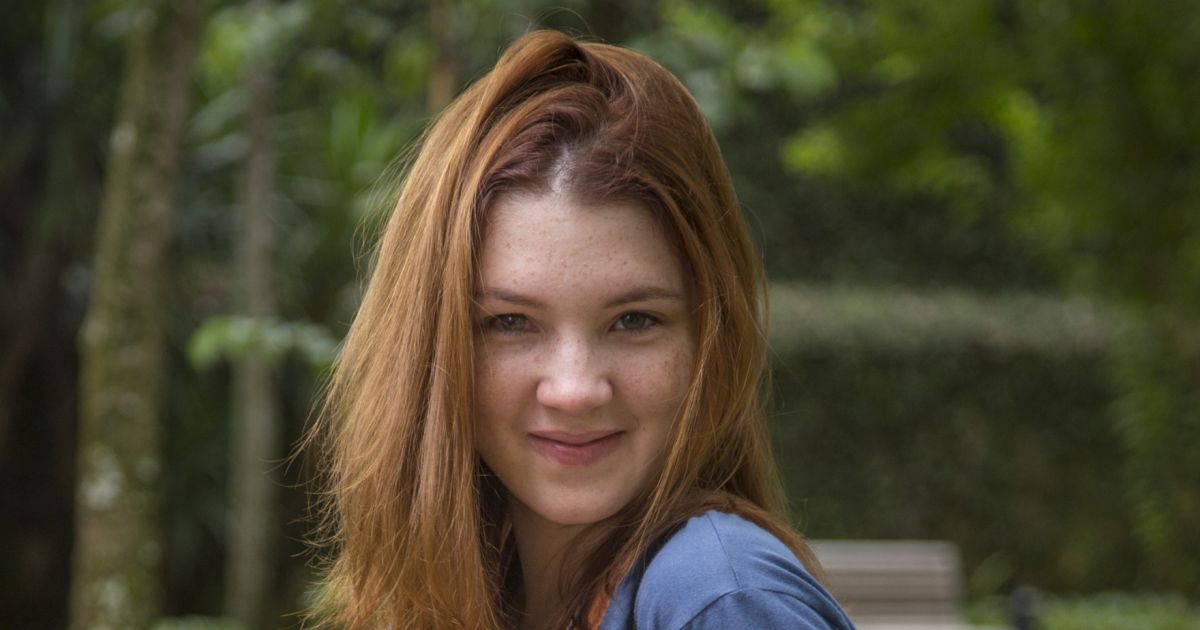Jeniffer Oliveira - Fotos, últimas notícias, idade, signo e biografia ...