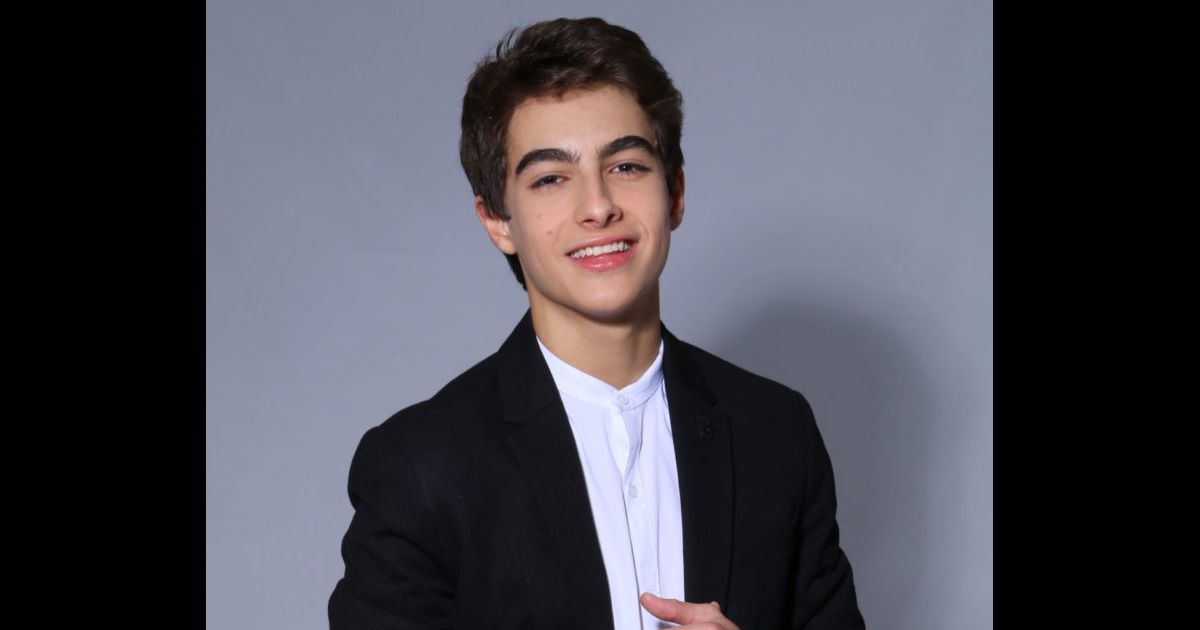 Lucas Burgatti - Fotos, últimas notícias, idade, signo e biografia ...