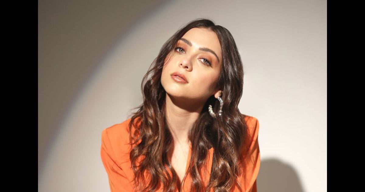 Polliana Aleixo - Fotos, últimas notícias, idade, signo e biografia ...