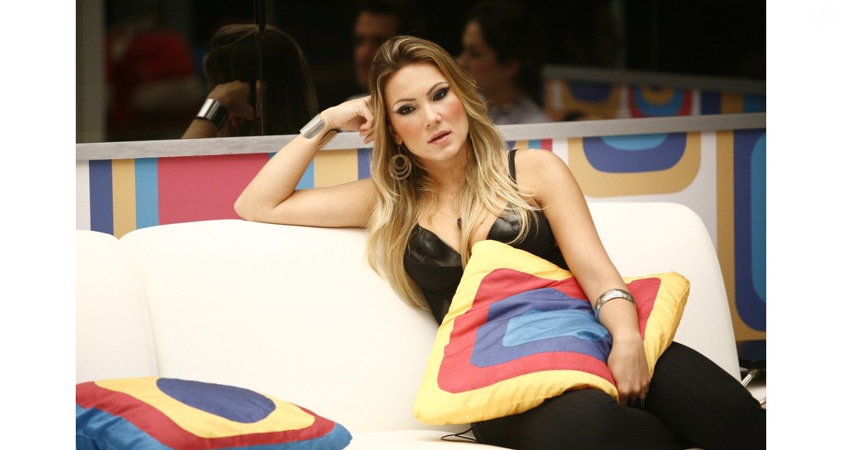 Foto: A ex-BBB Josy Oliveira morreu após sofrer AVC; a cantora e ...