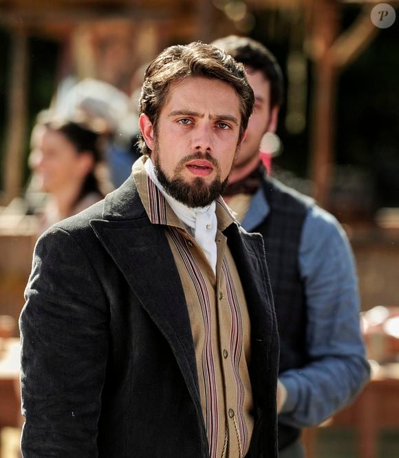 Rafael Cardoso antes e depois: diferente, ator passou por harmonização ...