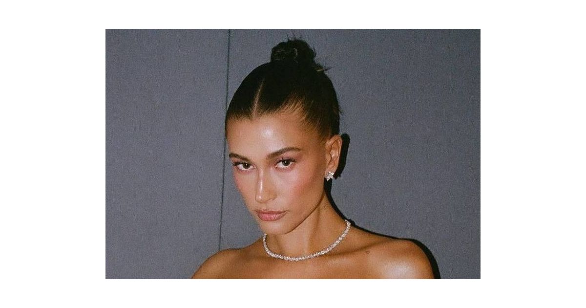 Penteado Clean Girl: uso constante do estilo pode estar relacionado à ...