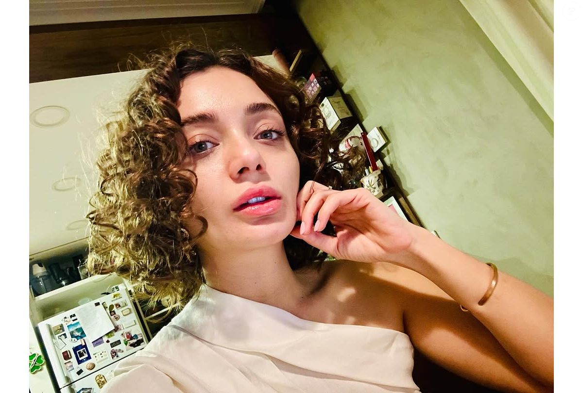 Foto: A atriz Tilya Damla Sönmez interpreta "Ceylan German" na novela turca "Uma História de ...