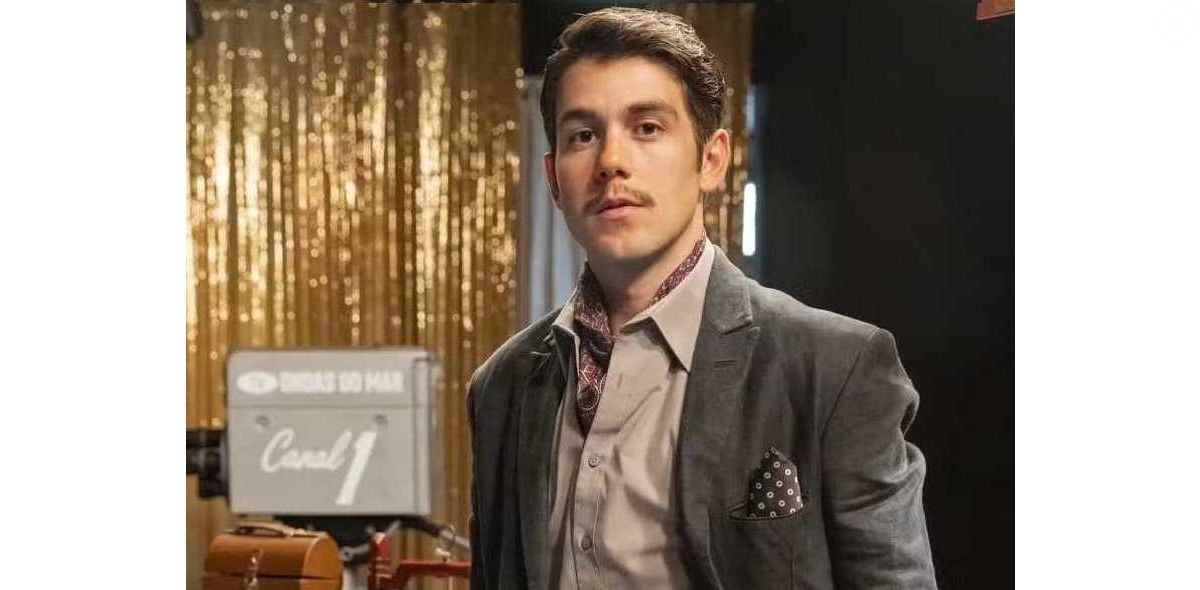 Foto: Cassio (Daniel Rangel) se encanta por Beatriz (Duda Santos) em Garota do Momento - Purepeople