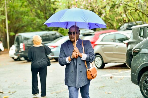 Li Martins ganha apoio de ex-companheiras do Rouge em velório do marido; uma delas se encontrou ...