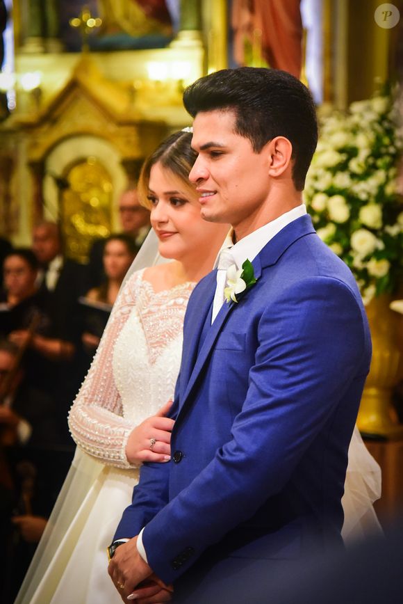 Casamento de Maria Cavalcante: grávida, filha de Tom Cavalcante recebe ...