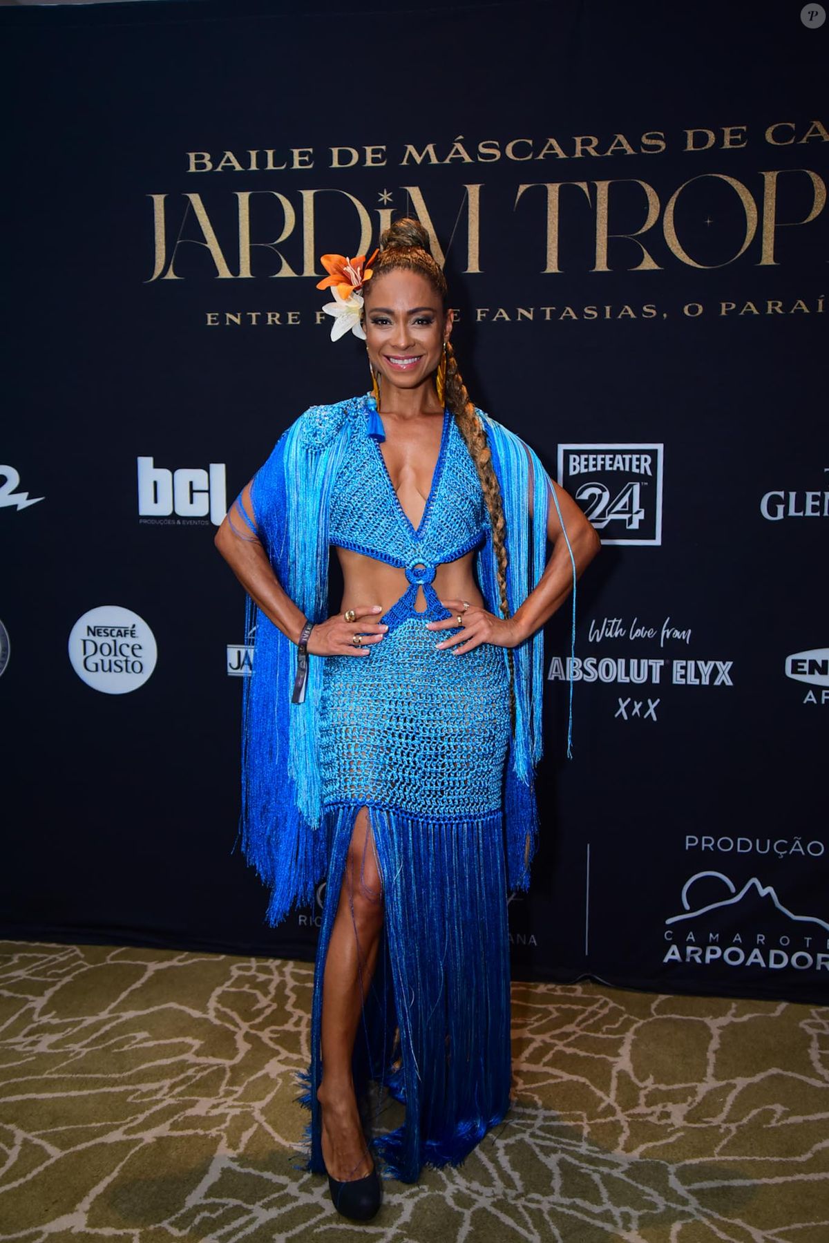 Foto: Cinnara Leal escolheu vestido com várias tonalidades de azul para ...