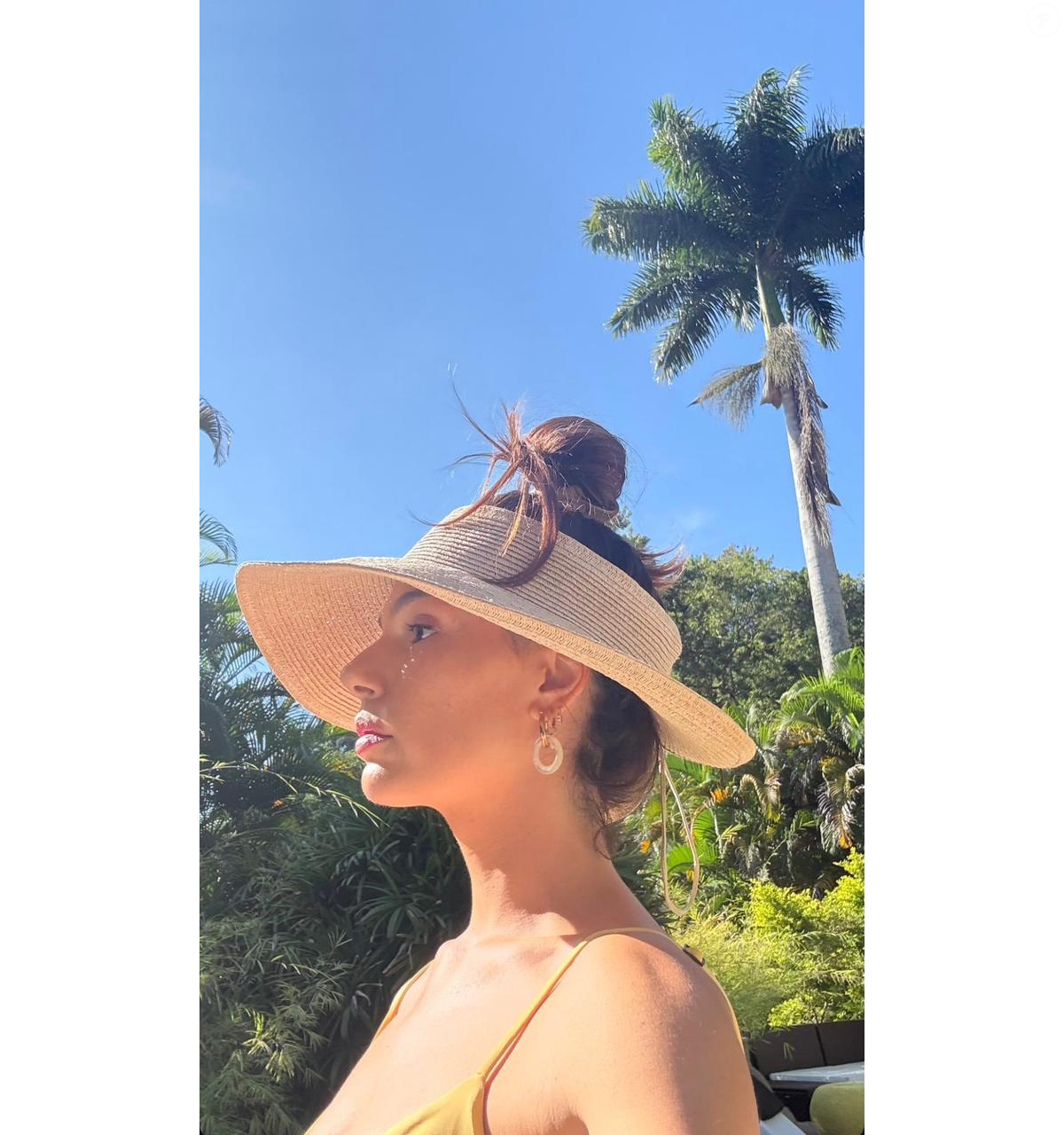 Foto: A atriz Isis Valverde aproveitou o fim de semana para relaxar na ...