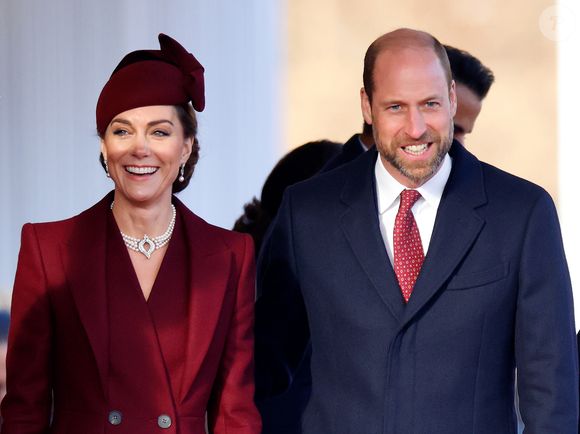 Treta nos bastidores da Família Real deixa Kate e William de fora do ...