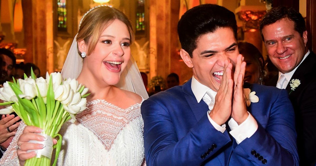 Saia bordada, renda e mais: o vestido de noiva no estilo princesa de ...