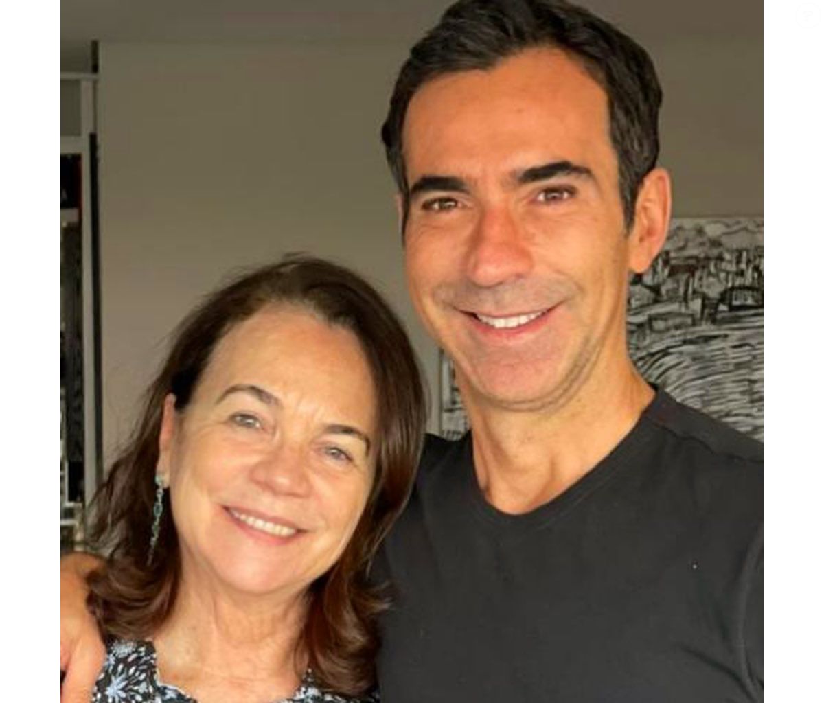 Foto: Cesar Tralli perdeu a mãe, Edna, em 2022, após acidente de avião ...