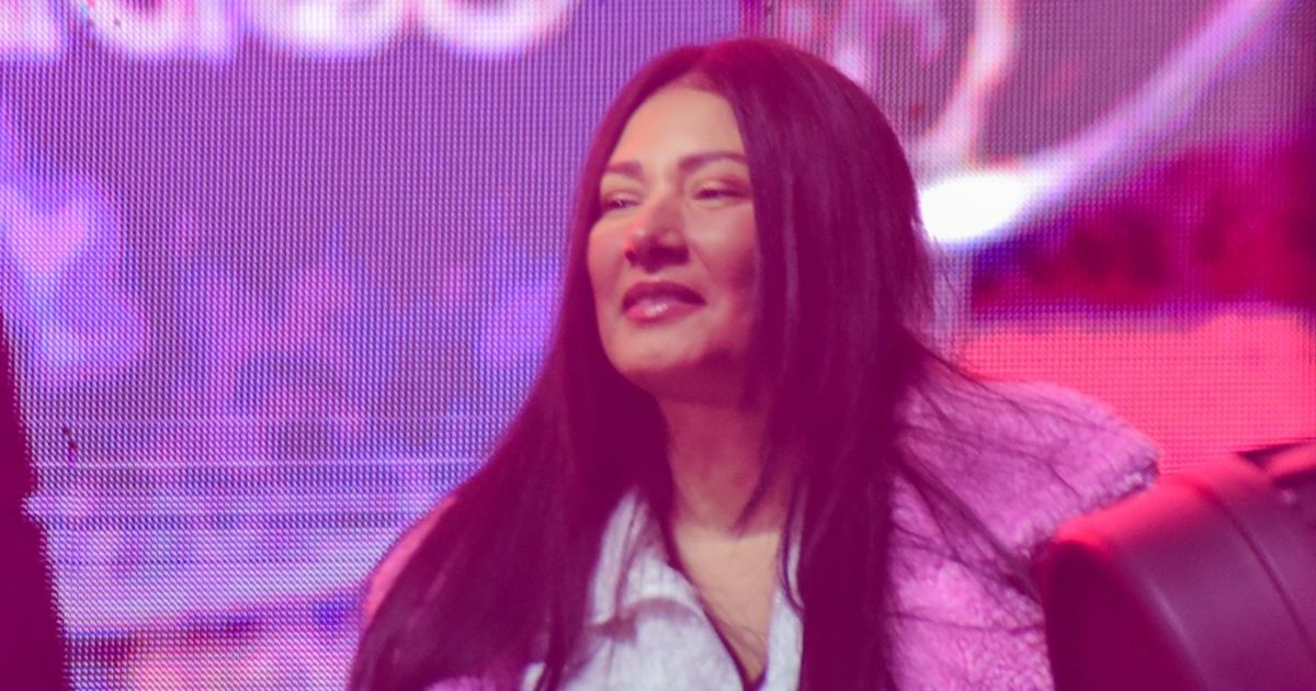 Aparência de Simaria volta a chamar atenção durante aparição da artista ...