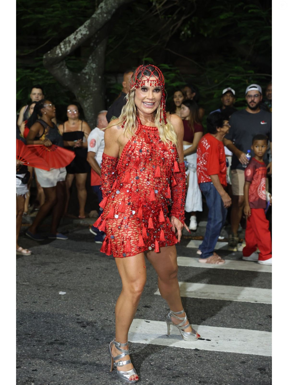 Foto: Musa do Salgueiro no carnaval 2025, Flávia Alessandra aliou ...
